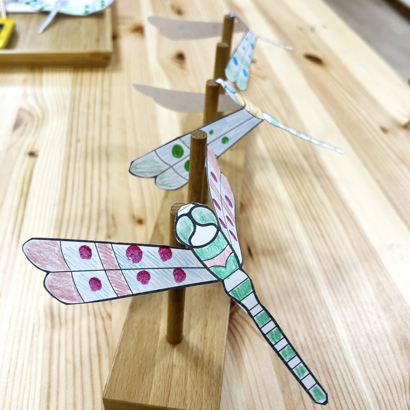 Balancing toy：Dragonfly – Montessori Resource Store Bambino