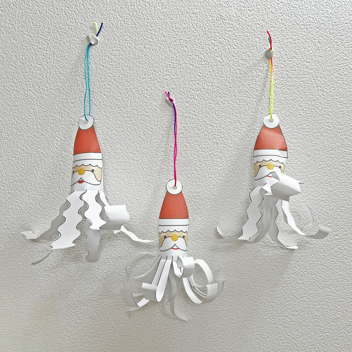 Santa’s Swirly Beard Garland – Montessori Resource Store Bambino