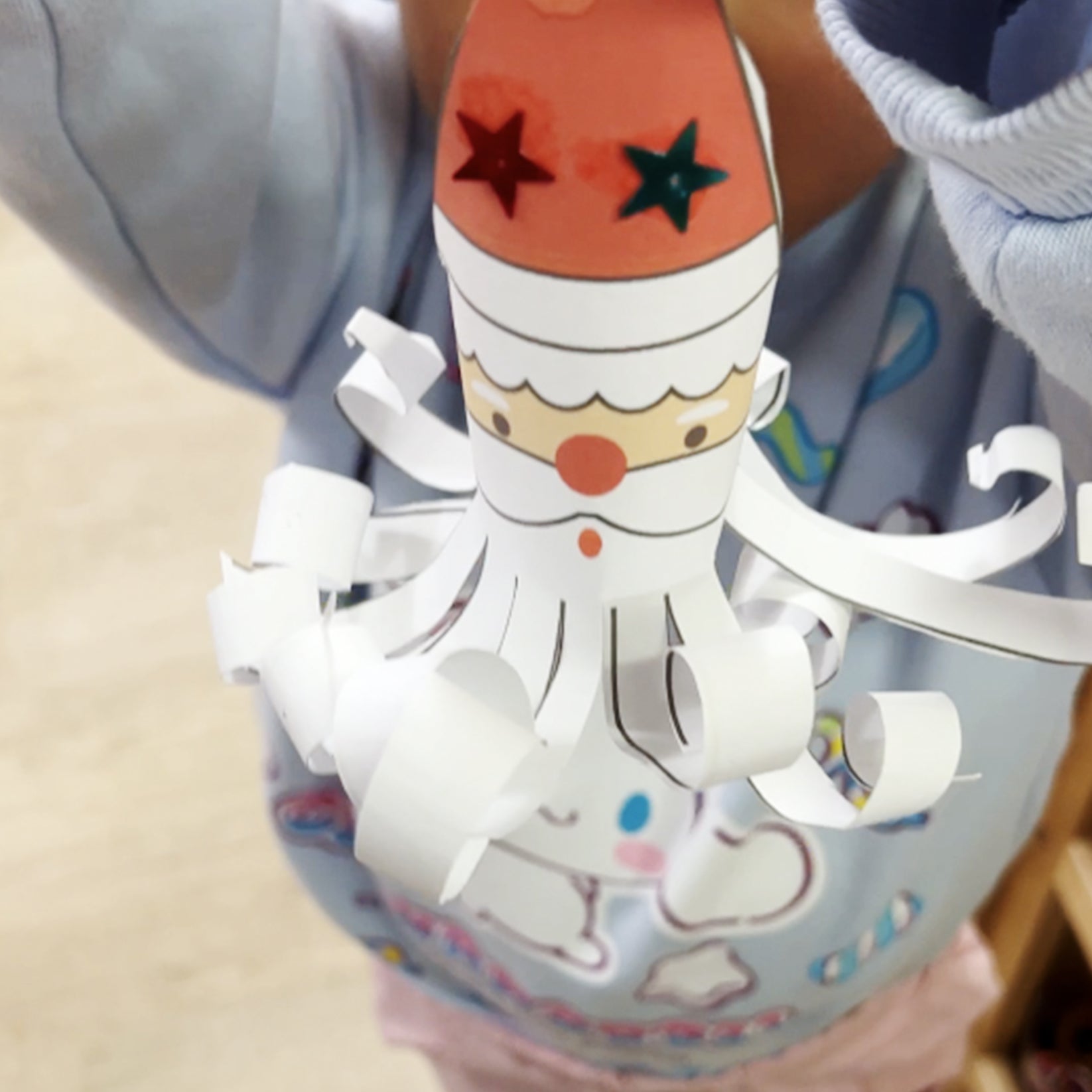 Santa’s Swirly Beard Garland – Montessori Resource Store Bambino