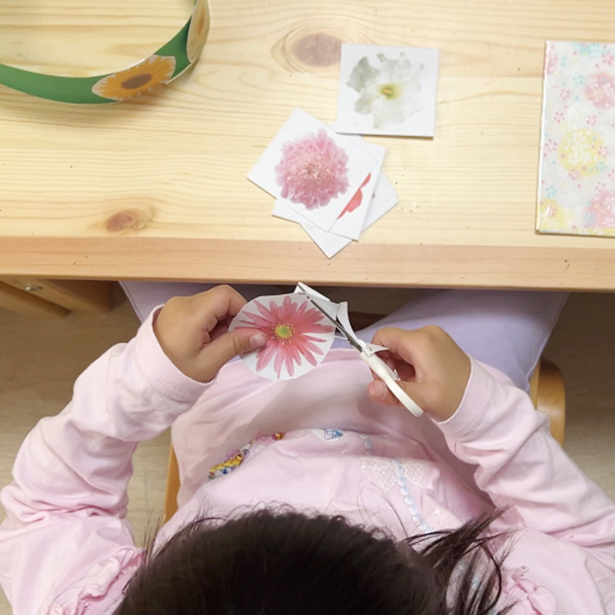 Simple Petals Collection（Cutting and Gluing Activity） – Montessori ...