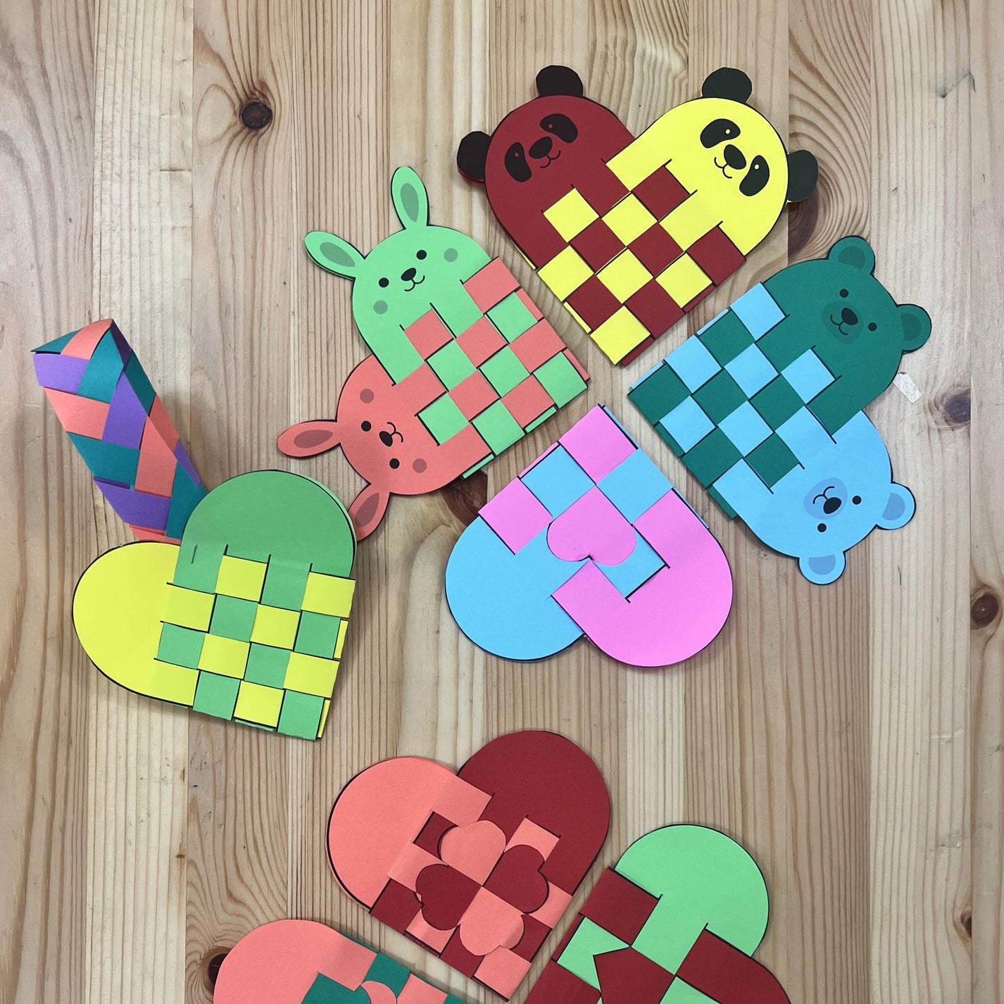 Heart Bag (Paper Plaiting) – Montessori Resource Store Bambino